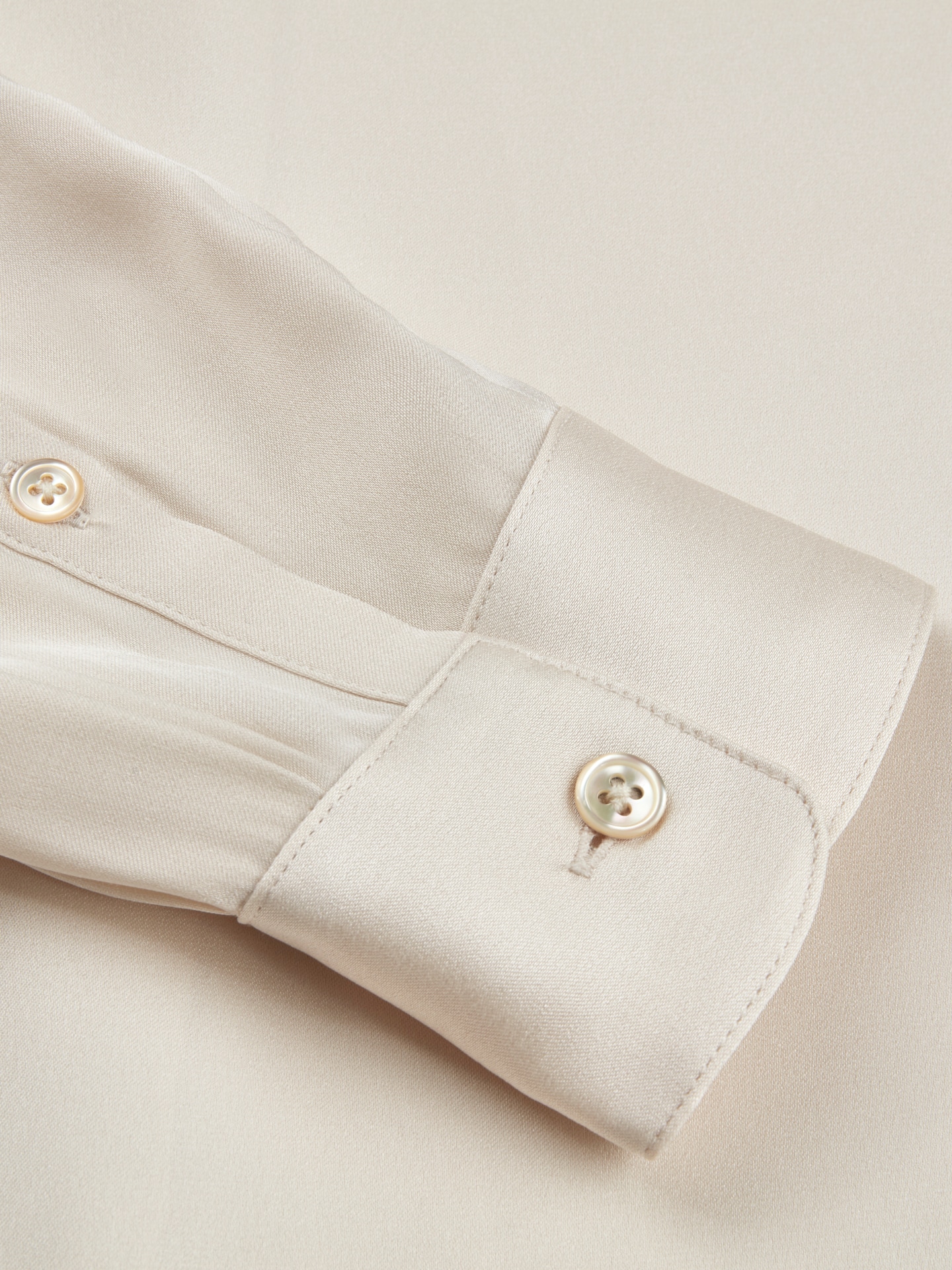 Susan Beige silkeskjorte | Stenstroms.com